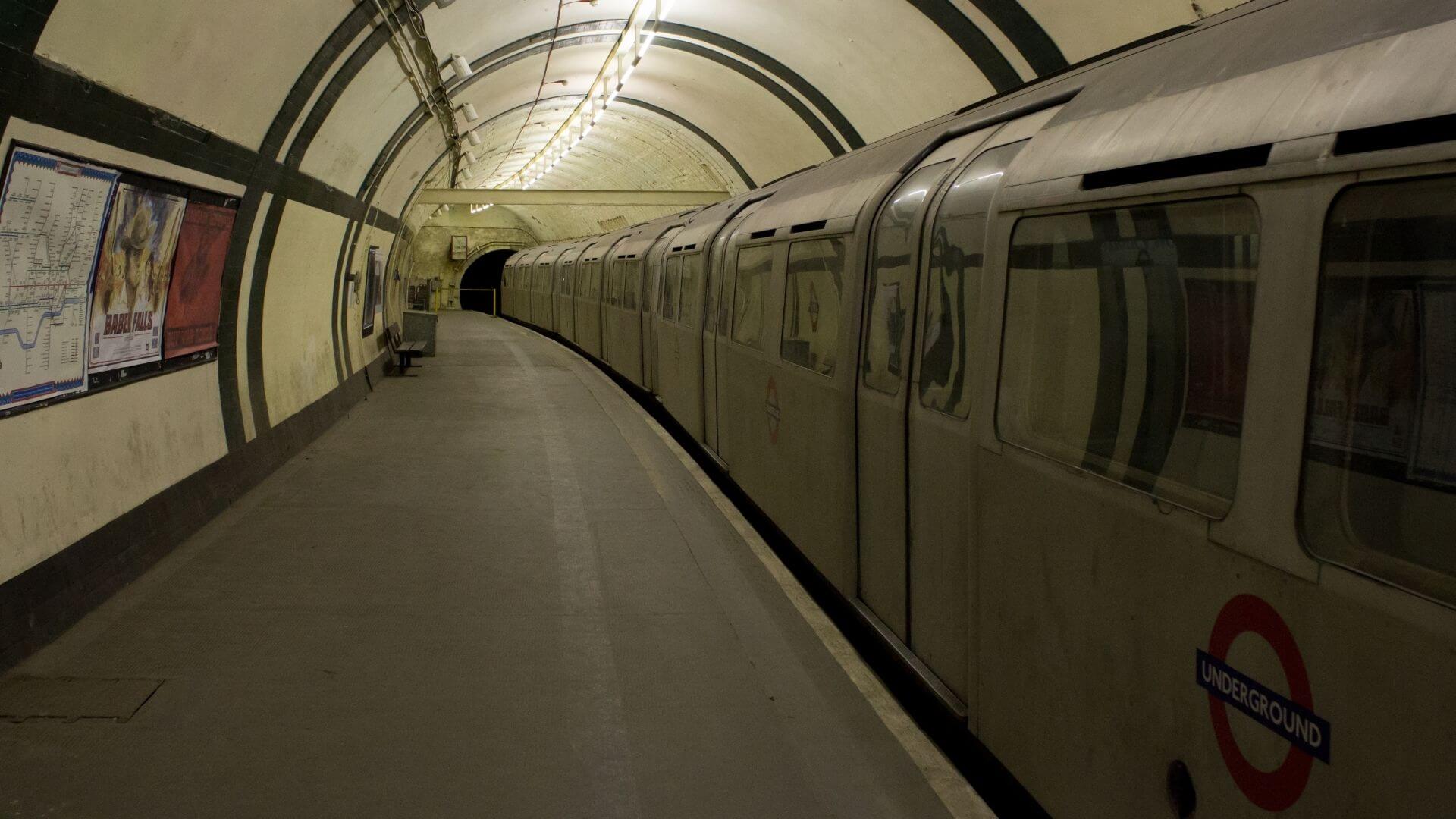Simple Guide to London Underground | Blog • ES World London Campus